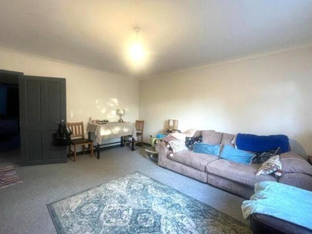 Shared Living/roommate 2 Bedroom For Sale Woodford Greater London 325000 ELS98612137