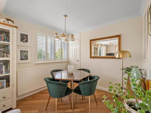 Shared Living/roommate 2 Bedroom For Sale Woodford Green Greater London 500000 ES101677602