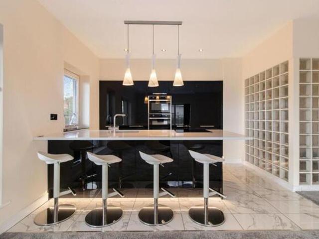 Shared Living/roommate 2 Bedroom For Sale Worcester Worcestershire 365000 ES101231880