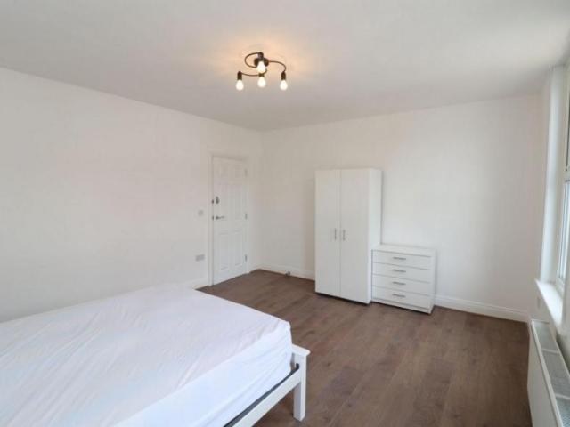 Shared Living/roommate 7 Bedroom For Rent London London 1214 ELS90560406