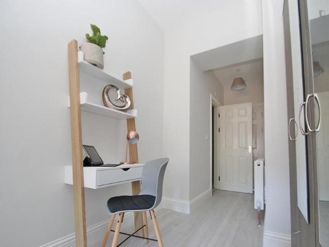 Shared Living/roommate 7 Bedroom For Rent London London 900 ES90563313