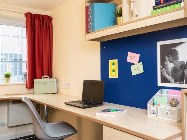 Shared Living/roommate 40 Bedroom For Rent Liverpool Liverpool 536 ELS90559425