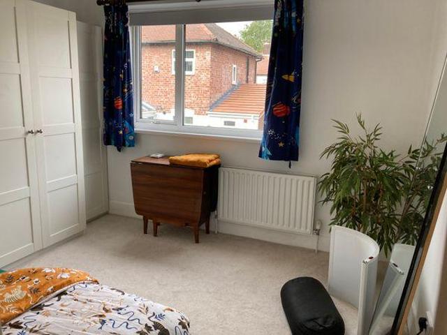 Shared Living/roommate 4 Bedroom For Rent Merseyside England 400 ES97420814