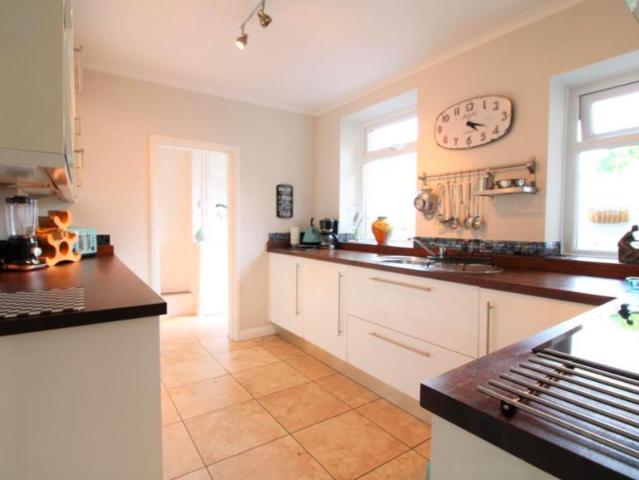 Shared Living/roommate 4 Bedroom For Rent Lancaster Lancaster 553 ES90560774