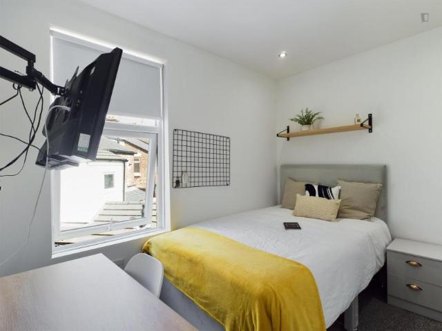 Shared Living/roommate 4 Bedroom For Rent Liverpool Liverpool 527 ELS90560901