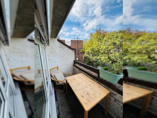 Shared Living/roommate 4 Bedroom For Rent London London 1040 ELS94829640