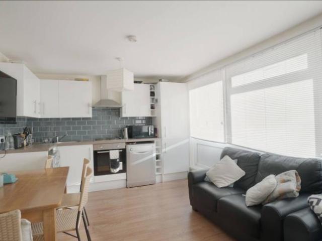 Shared Living/roommate 4 Bedroom For Rent London London 1041 ELS101823827