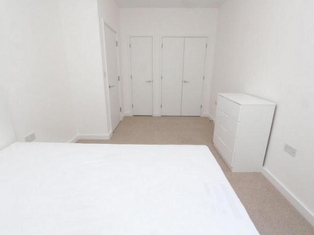 Shared Living/roommate 4 Bedroom For Rent London London 1062 ELS90560159