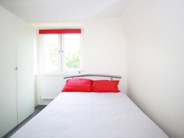 Shared Living/roommate 4 Bedroom For Rent London London 1070 ELS90563210