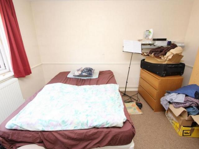 Shared Living/roommate 4 Bedroom For Rent London London 1084 ELS90559464