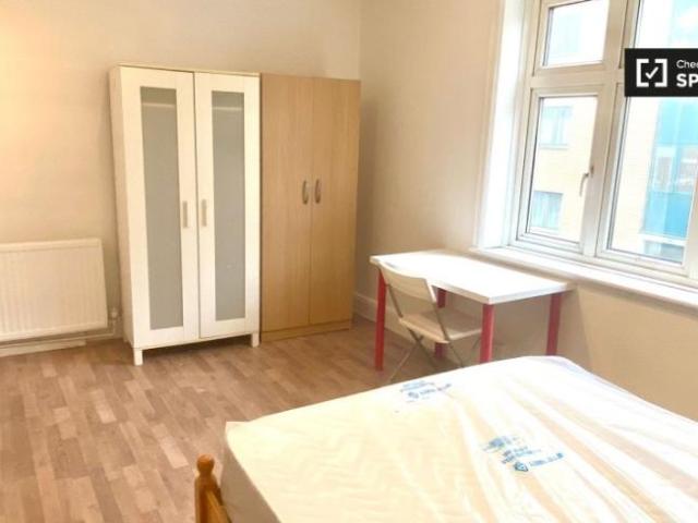Shared Living/roommate 4 Bedroom For Rent London London 1090 ELS100946405