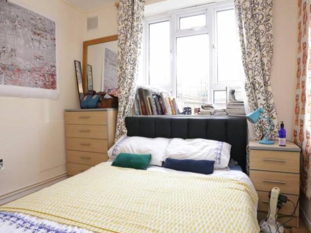 Shared Living/roommate 4 Bedroom For Rent London London 1096 ES101852952