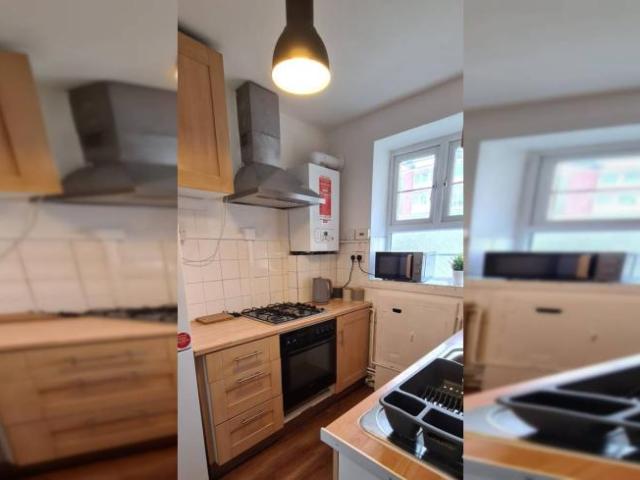 Shared Living/roommate 4 Bedroom For Rent London London 1000 ES101834902