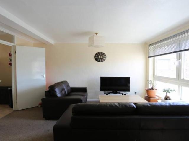 Shared Living/roommate 4 Bedroom For Rent London London 1008 ELS101848787