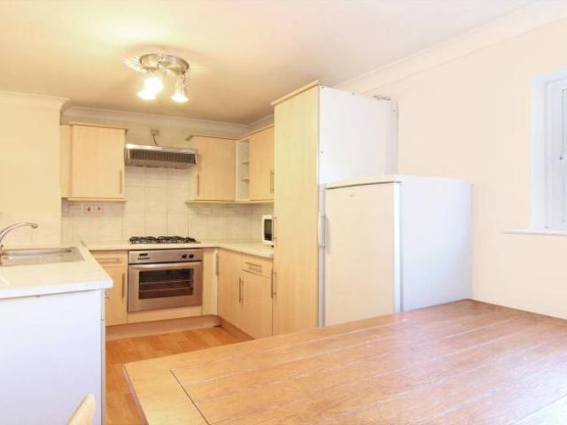 Shared Living/roommate 4 Bedroom For Rent London London 1030 ES101822292
