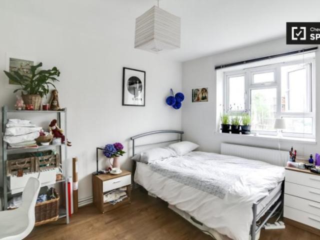 Shared Living/roommate 4 Bedroom For Rent London London 1151 ES101854974