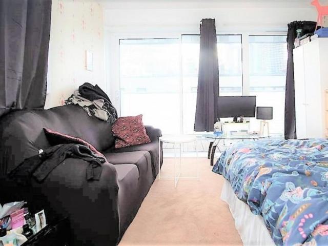 Shared Living/roommate 4 Bedroom For Rent London London 1180 ELS90562704