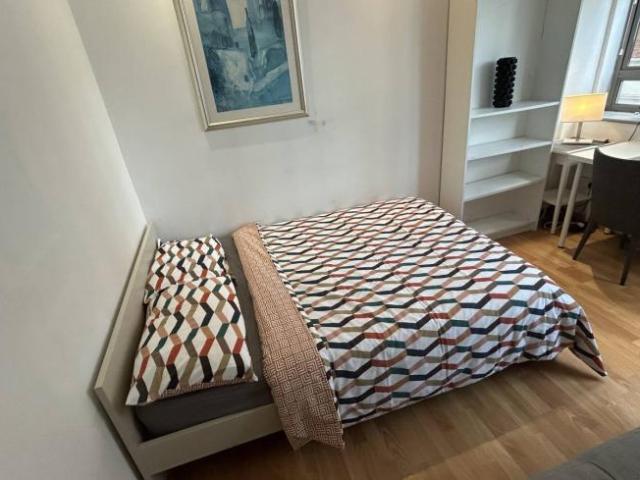 Shared Living/roommate 4 Bedroom For Rent London London 1180 ELS99798682