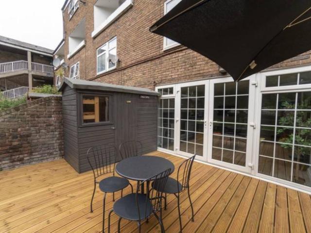 Shared Living/roommate 4 Bedroom For Rent London London 1184 ELS101848001