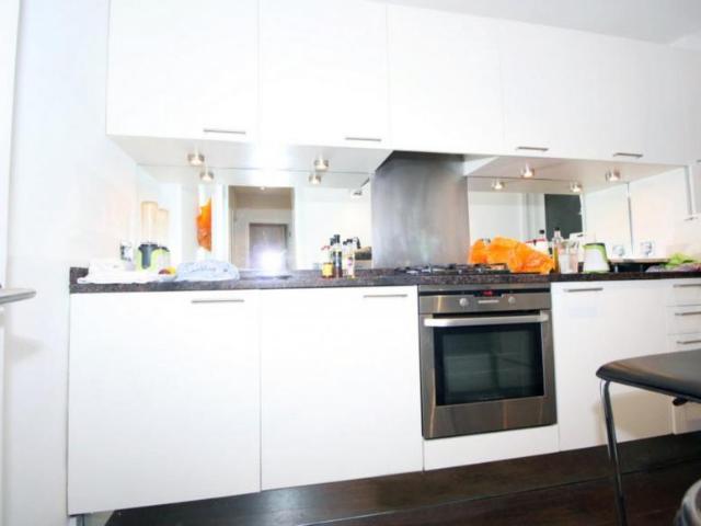 Shared Living/roommate 4 Bedroom For Rent London London 1100 ES90563059