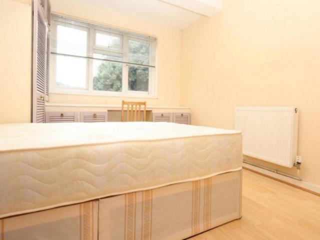 Shared Living/roommate 4 Bedroom For Rent London London 1105 ELS90559569