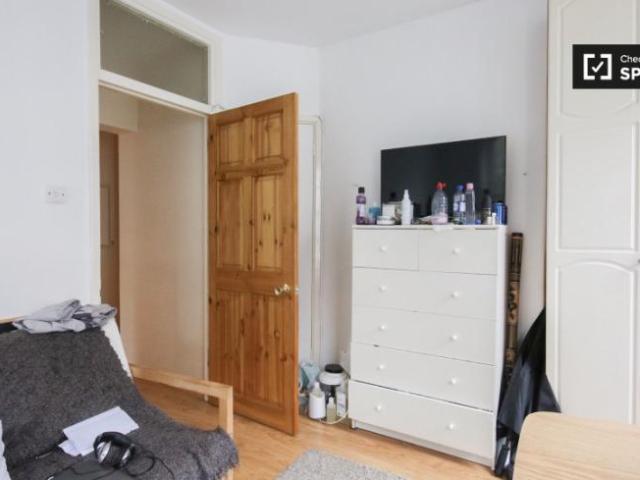 Shared Living/roommate 4 Bedroom For Rent London London 1110 ELS95421462