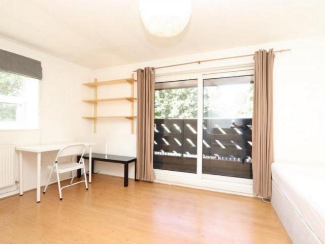 Shared Living/roommate 4 Bedroom For Rent London London 1279 ELS90559862