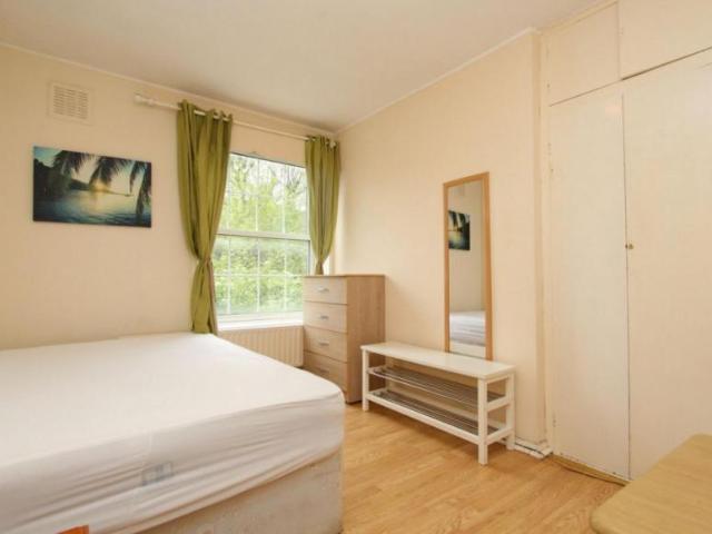 Shared Living/roommate 4 Bedroom For Rent London London 1214 ELS90559796