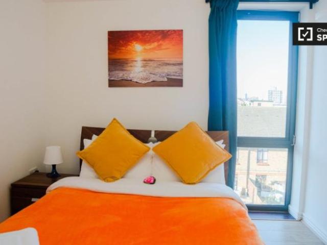 Shared Living/roommate 4 Bedroom For Rent London London 1225 ELS101839266