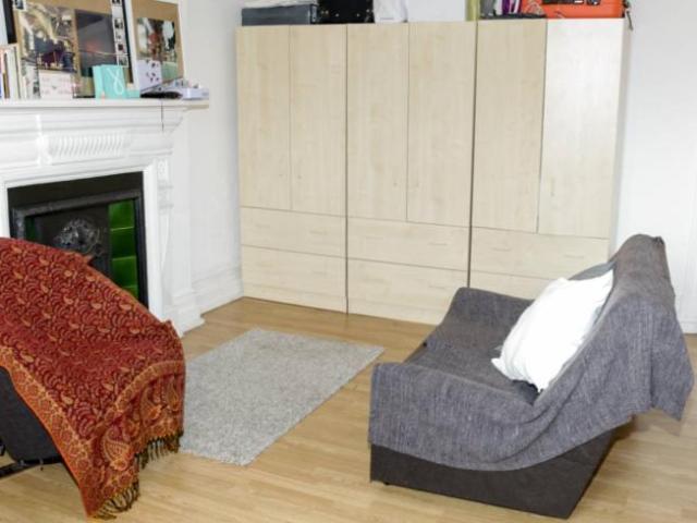 Shared Living/roommate 4 Bedroom For Rent London London 1565 ELS101855158