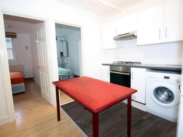 Shared Living/roommate 4 Bedroom For Rent London London 2021 ELS90563139