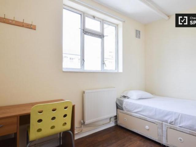 Shared Living/roommate 4 Bedroom For Rent London London 850 ES90929054