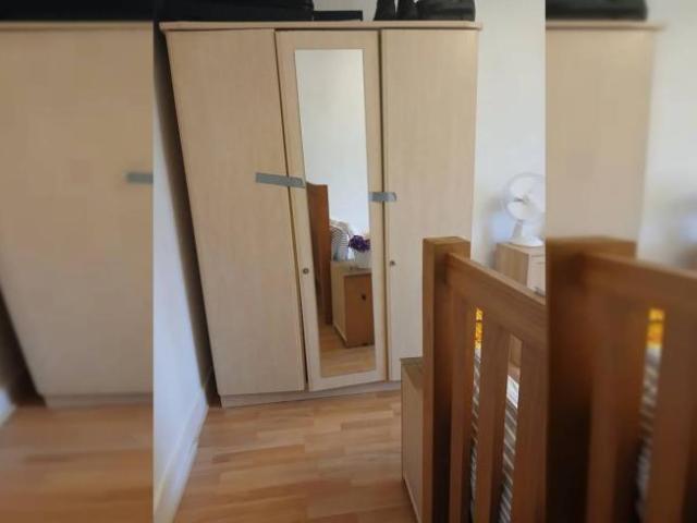 Shared Living/roommate 4 Bedroom For Rent London London 980 ELS101450514
