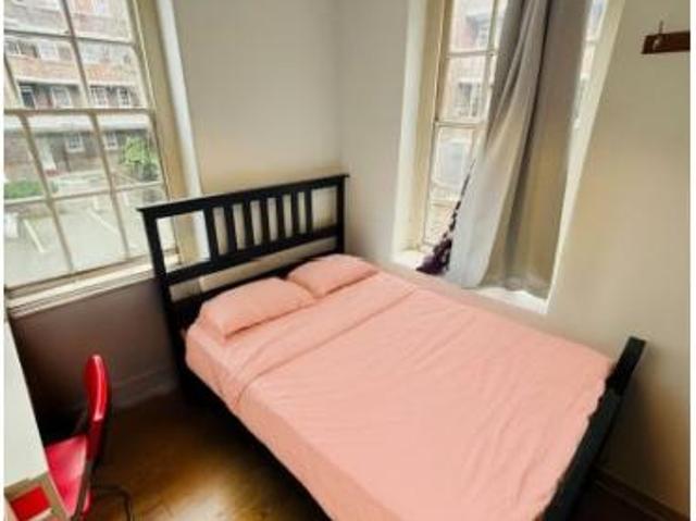 Shared Living/roommate 4 Bedroom For Rent London London 980 ES102056201