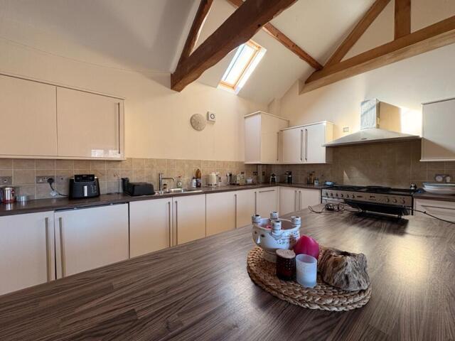 Shared Living/roommate 4 Bedroom For Rent Wye Kent 1800 ES100605997