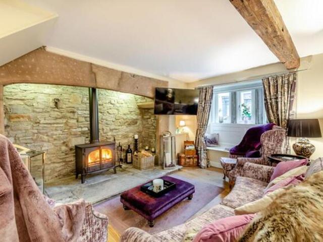 Shared Living/roommate 4 Bedroom For Sale Middleham North Yorkshire 675000 ES99344958