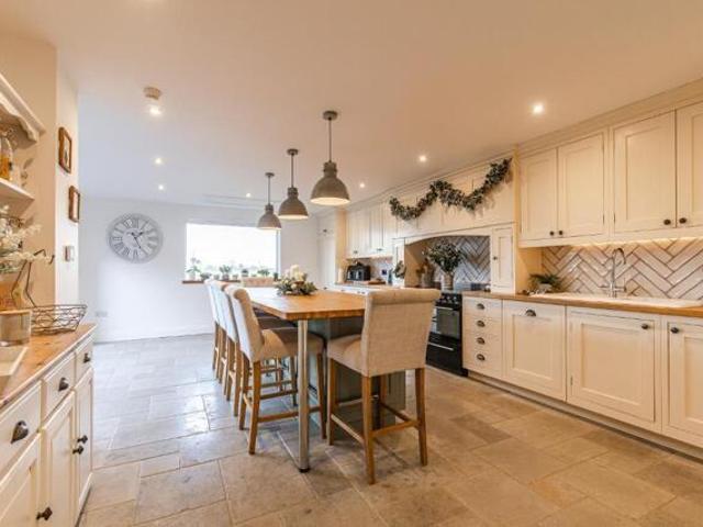 Shared Living/roommate 4 Bedroom For Sale Norfolk Norfolk 365000 ES99839987
