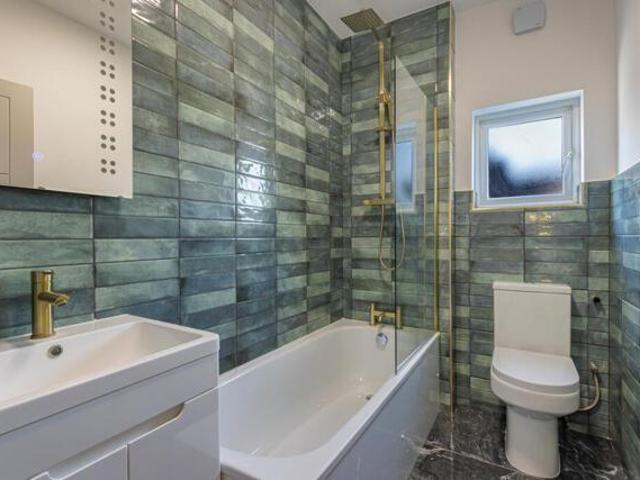 Shared Living/roommate 4 Bedroom For Sale North Yorkshire Greater London 700000 ELS99572086