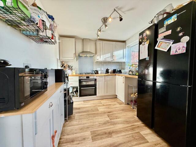 Shared Living/roommate 4 Bedroom For Sale Bletchley Milton Keynes 475000 ELS98335805