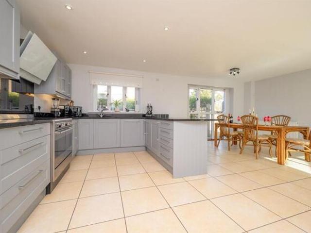 Shared Living/roommate 4 Bedroom For Sale Brigstock Brigstock 570000 ELS100426221
