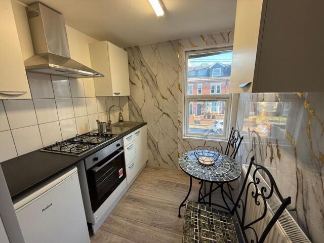 Shared Living/roommate 4 Bedroom For Sale Chesham Buckinghamshire 585000 ELS99736034
