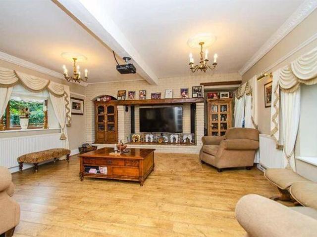 Shared Living/roommate 4 Bedroom For Sale Lichfield Staffordshire 940000 ES101025734