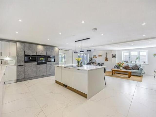 Shared Living/roommate 4 Bedroom For Sale Pershore Worcestershire 775000 ES100881689