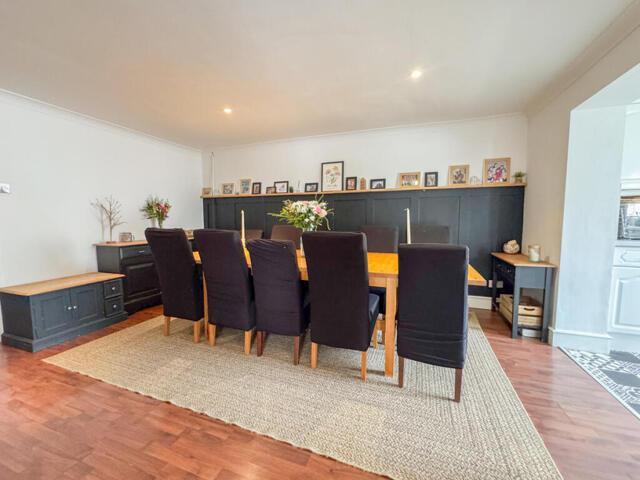 Shared Living/roommate 4 Bedroom For Sale Rochford Essex 425000 ES101379185
