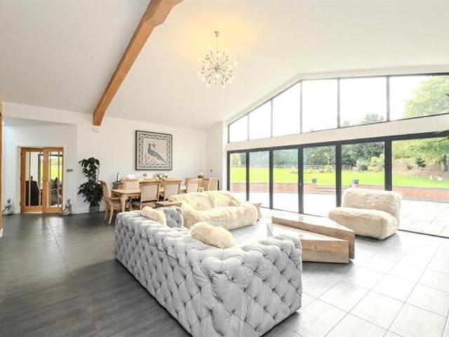 Shared Living/roommate 4 Bedroom For Sale Staffordshire Staffordshire 1395000 ES99344935