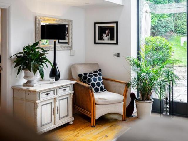Shared Living/roommate 4 Bedroom For Sale Stockport Stockport 950000 ES101060046