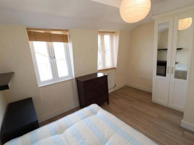 Shared Living/roommate 5 Bedroom For Rent London London 1062 ELS90559963