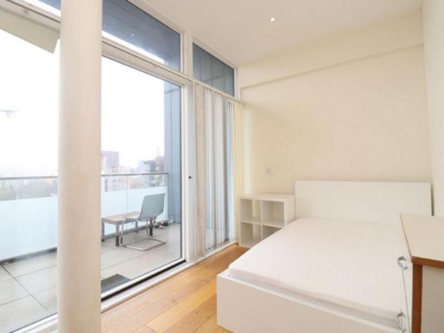 Shared Living/roommate 5 Bedroom For Rent London London 1062 ELS90560023