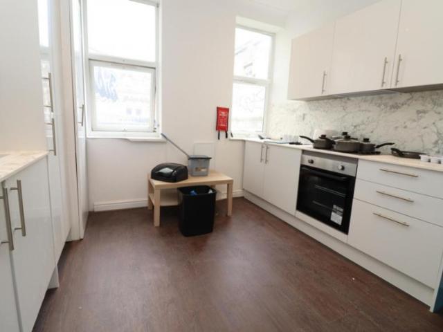 Shared Living/roommate 5 Bedroom For Rent London London 1062 ELS90560606
