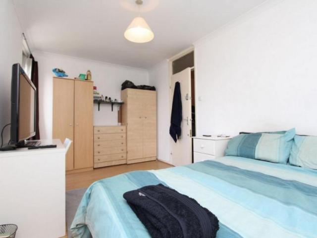 Shared Living/roommate 5 Bedroom For Rent London London 1084 ELS90559602